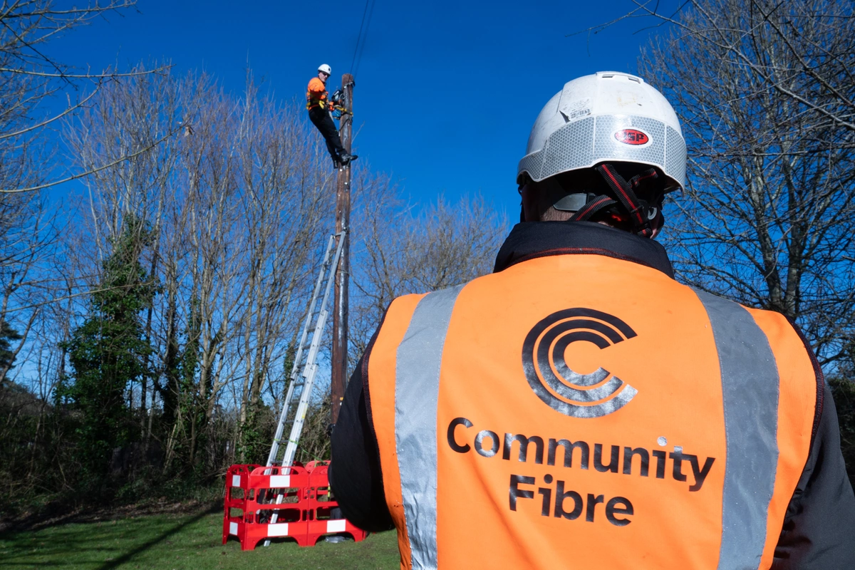 Community Fibre 300 MbpsFull Fibre Broadband